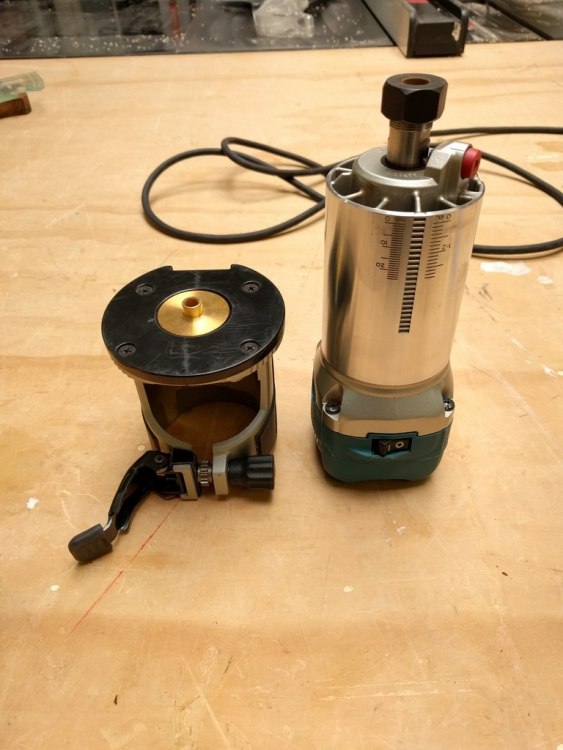 Makita RT0700C Compact Router - part 3 - Tools and Consumables ...