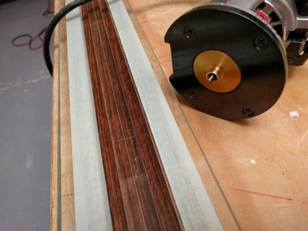 Makita RT0700C Compact Router - part 3 - Tools and Consumables ...