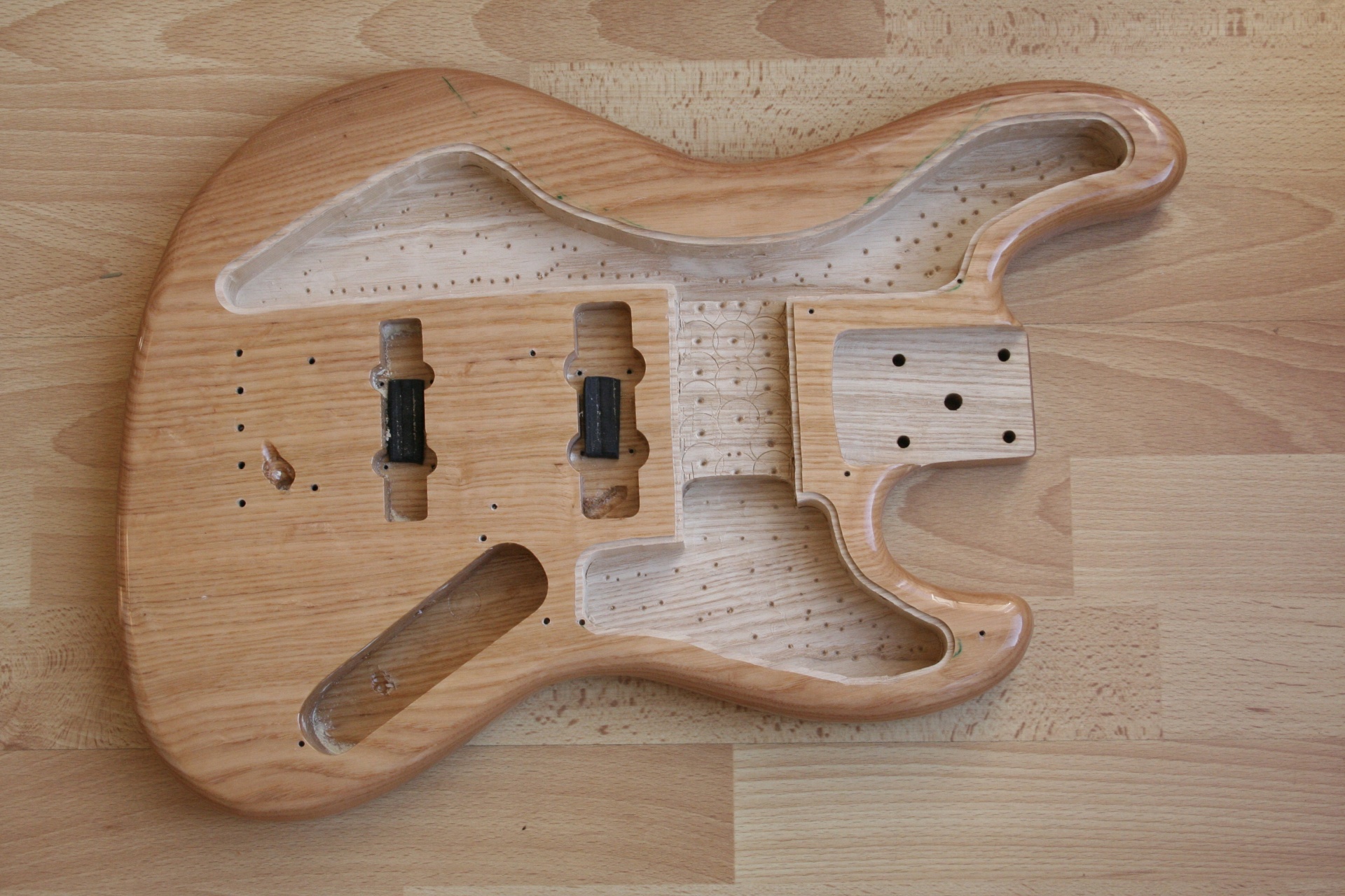 build #11 - Snuffy's Billy Bongo bass - In Progress and Finished Work ...